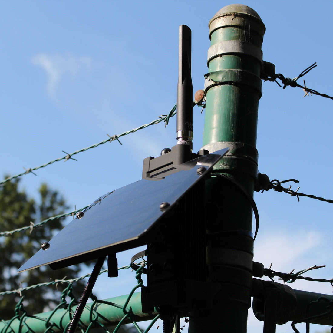 RM-1 Ruggedized MANET Radio